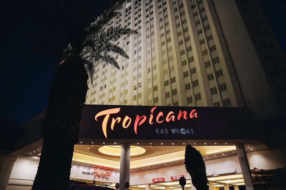 Say goodbye to the Tropicana. Here’s what happens before doors lock ... Say goodbye to the Tropicana. Here’s what happens before doors lock ...